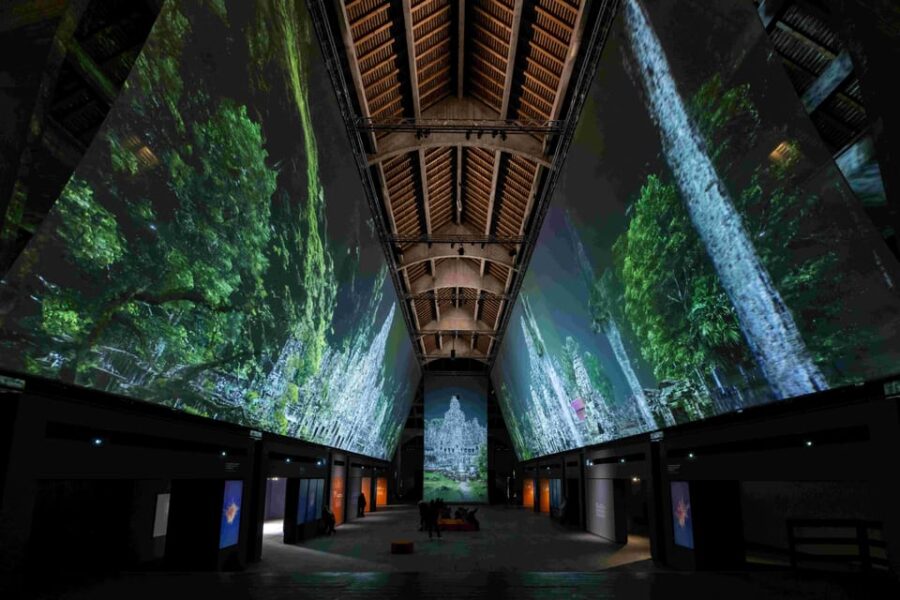 Royal Salt Works Arc-et-Senans | Power Traveller